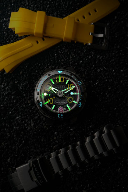 Mariner 9 Automatic Limited Edition Space Foil – Watches.com