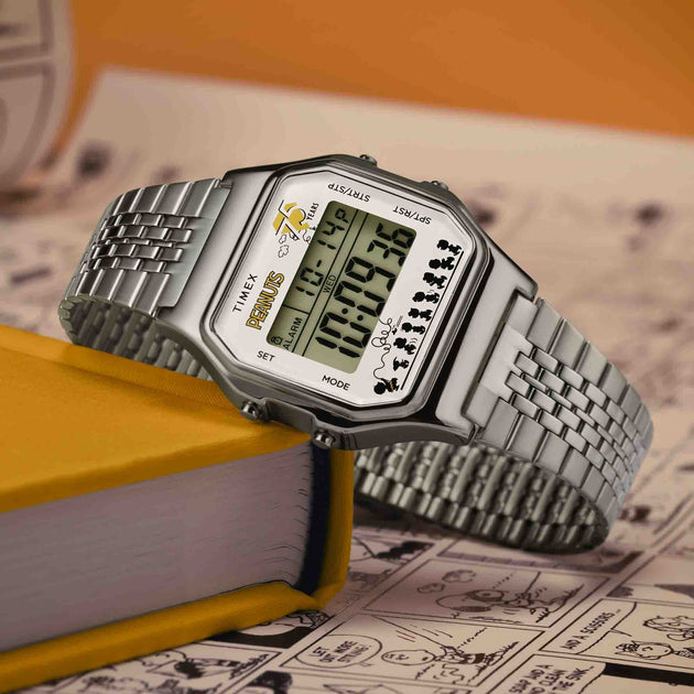 Timex T80 x Peanuts 34mm 75th Anniversary Edition White SS | Watches.com